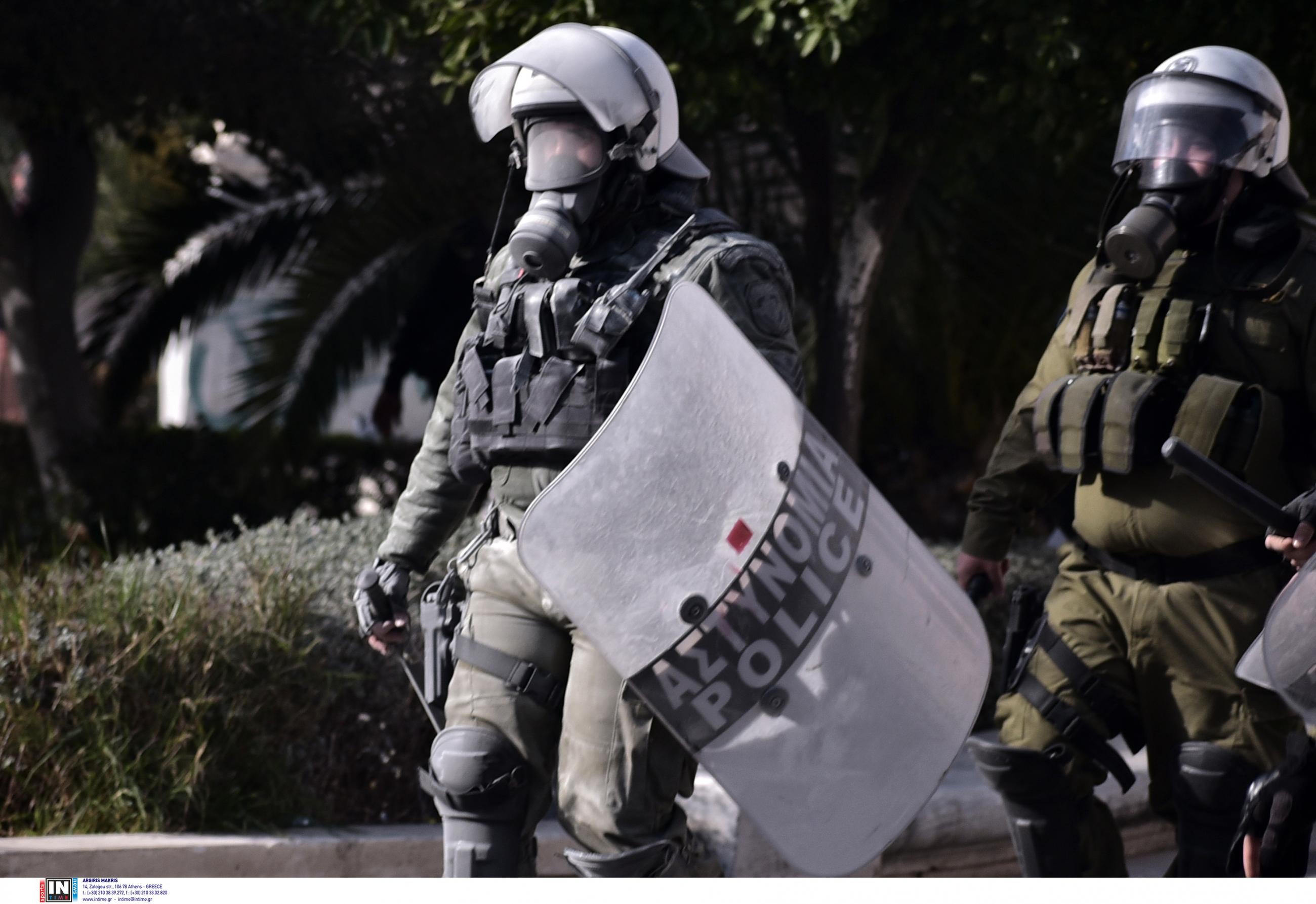 Στην Αντιτρομοκρατική η έρευνα για τη βόμβα κοντά στην έδρα των ΜΑΤ ...