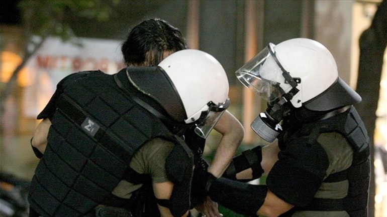 Επτά προσαγωγές για επεισόδια στα Εξάρχεια | PoliceNET of Greece